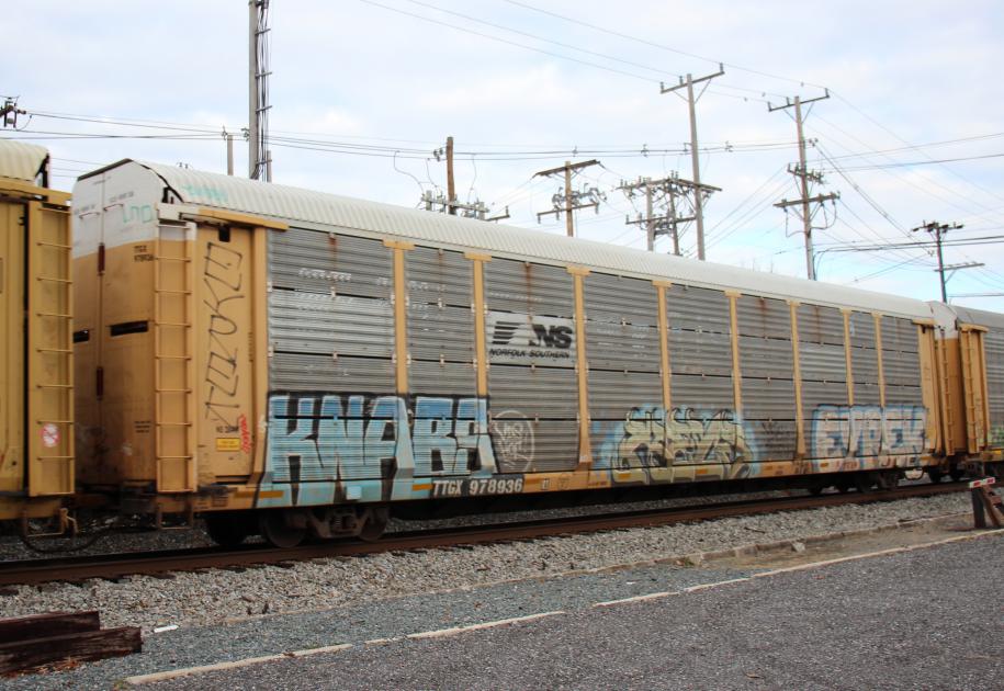 TTGX 978936-NS Rack class FB553 (ML2L) | Conrail Photo Archive